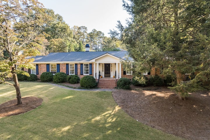 Athens Home Near 5 Points-sleeps 6! - Athens, GA