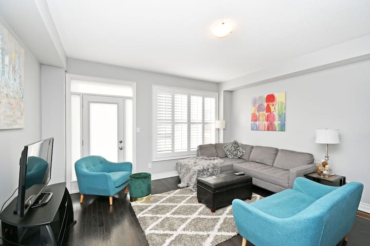 Fully Furnished 3bedroom Townhome! Mississauga Rd! - Brampton
