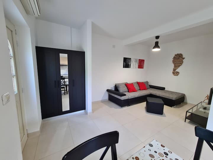 Choco Apartment – Steps From The Sea & City Center - Premantura