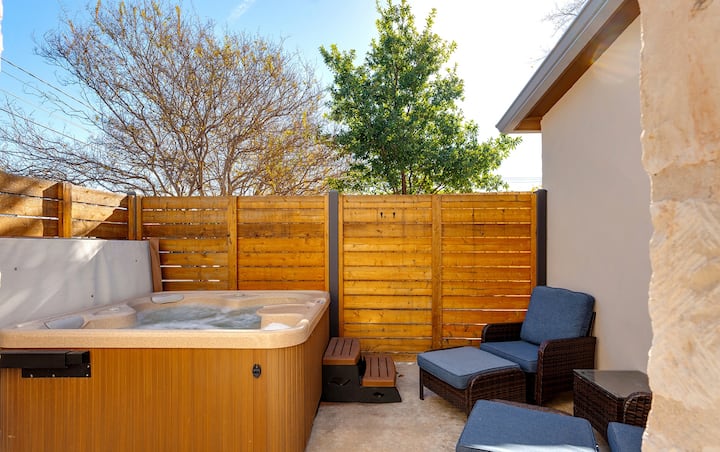 In Town Villas- Suite 3 (2 Bedrooms) | Hot Tub - Fredericksburg, TX
