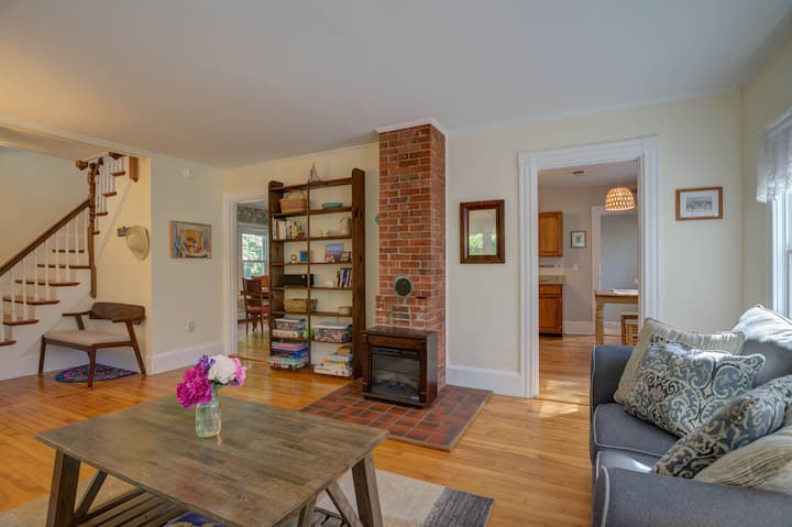 Charming Cape Porpoise Home, Near Water - Kennebunkport, ME