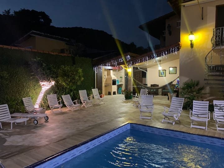 Juquei, Casa 3 Suítes Split. Chur. Jacuzzi, Piscin - São Sebastião