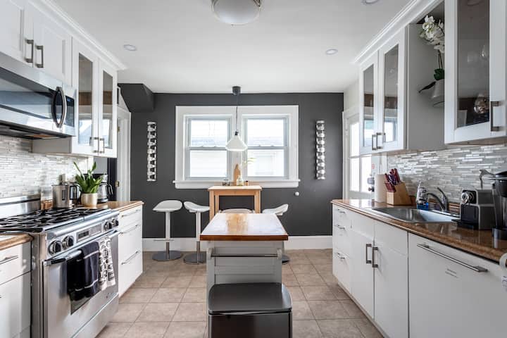 Spacious 7br By Stamford Beaches, I-95 & Workspace - Stamford, CT