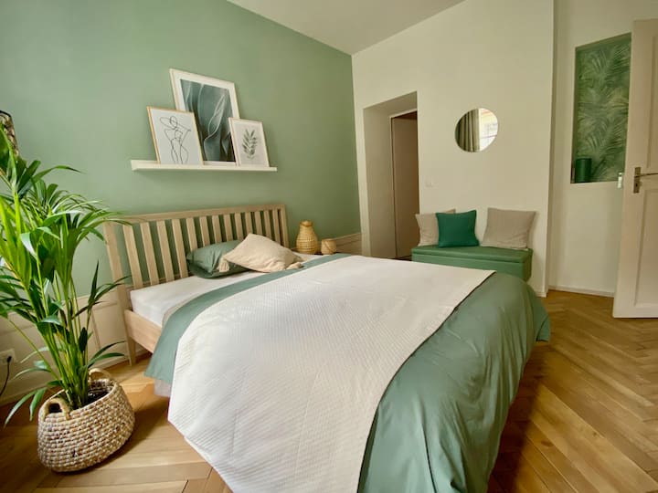 Beautiful Furnished Apartment In Bern's Old Town - 