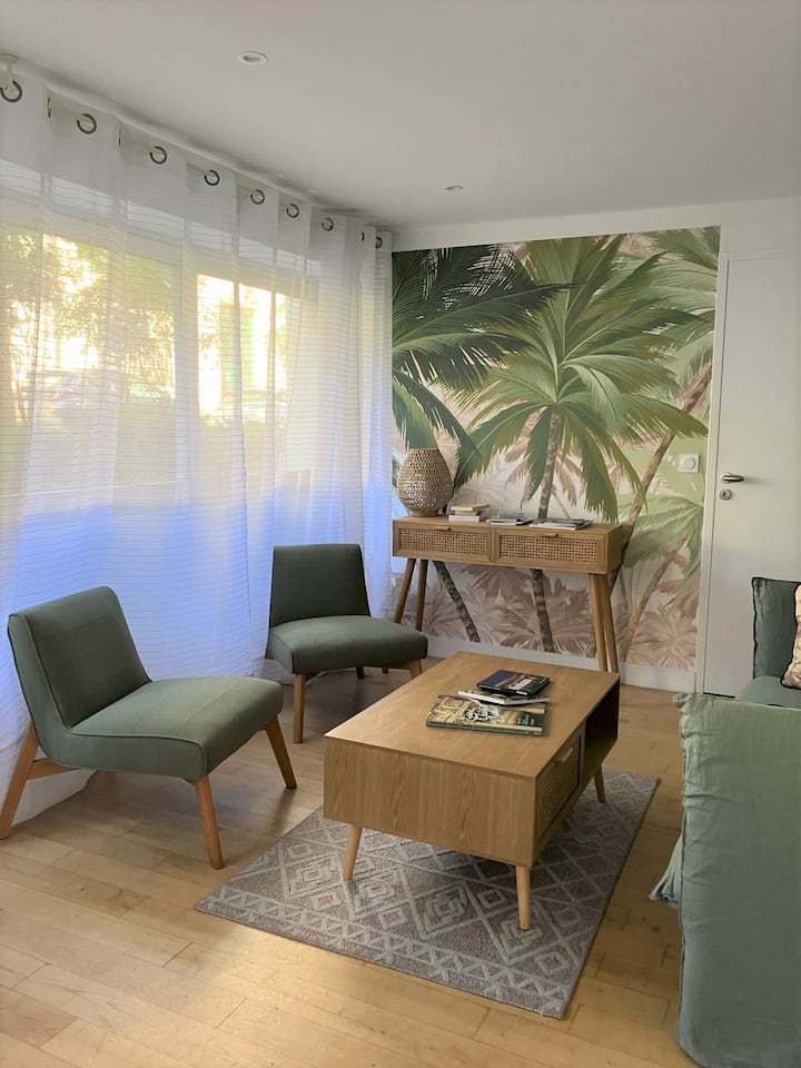Plein Centre : Duplex Calme Et Lumineux, Parking - Bordeaux