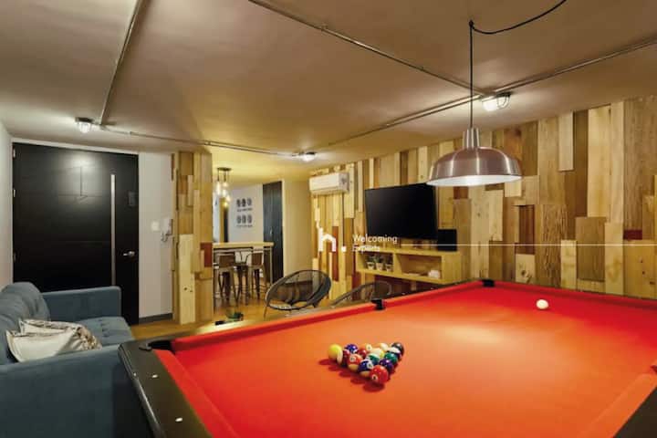 Arteria 202: Lleras Park Apartment With Jacuzzi - Medellín