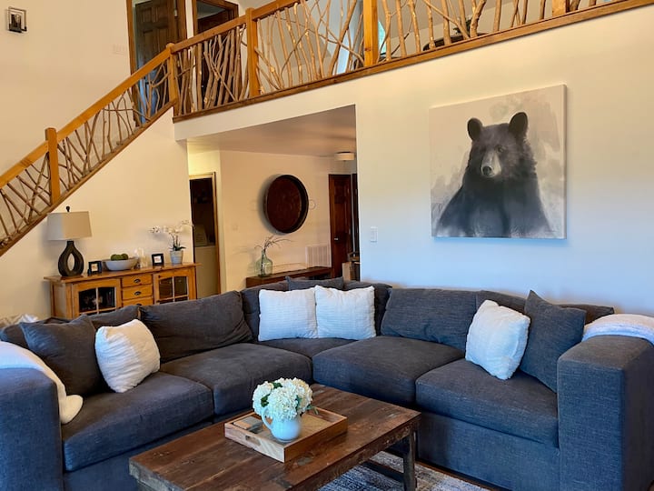 Wine Down At Our Cozy Highlands Mountain Retreat - Highlands, NC