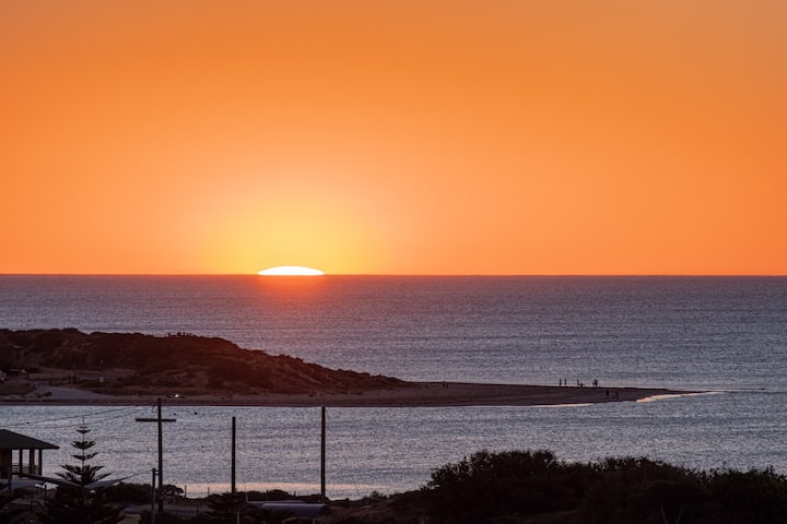 Booking Cancelled-now Available January - Mandurah