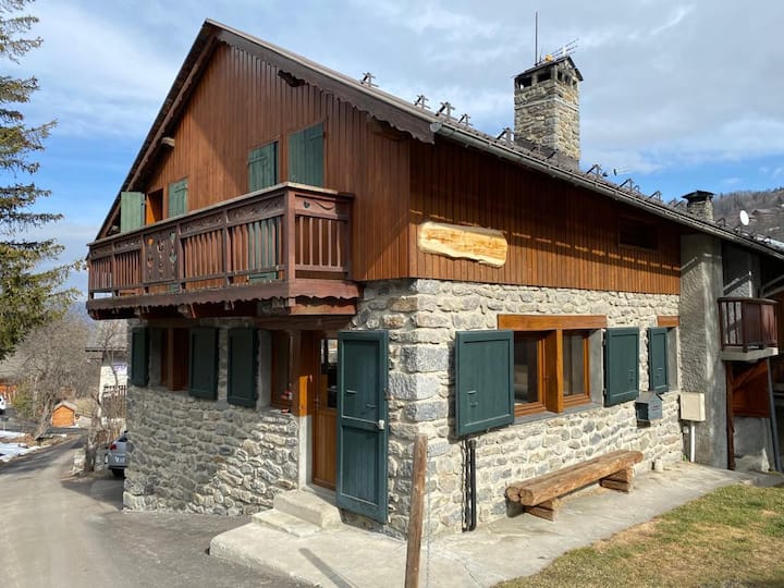 Chalet Traditionnel Familial - Méribel