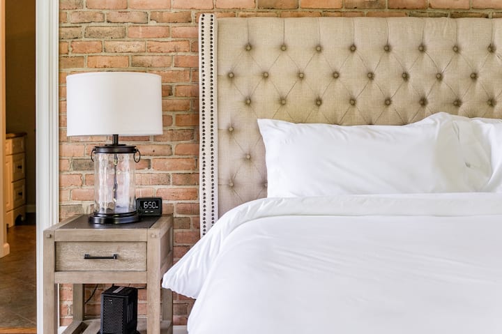 Clean | Hot Tub | 5 Min To Shopping + Lu! - Lynchburg, VA