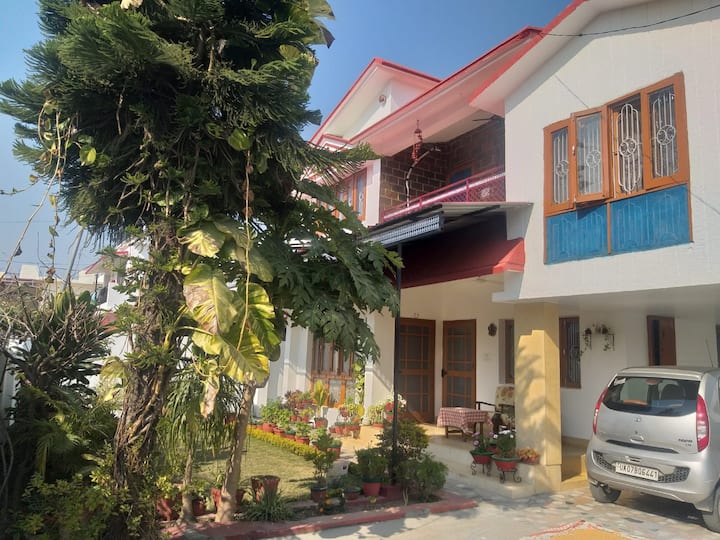 Cosy Abode - Dehradun
