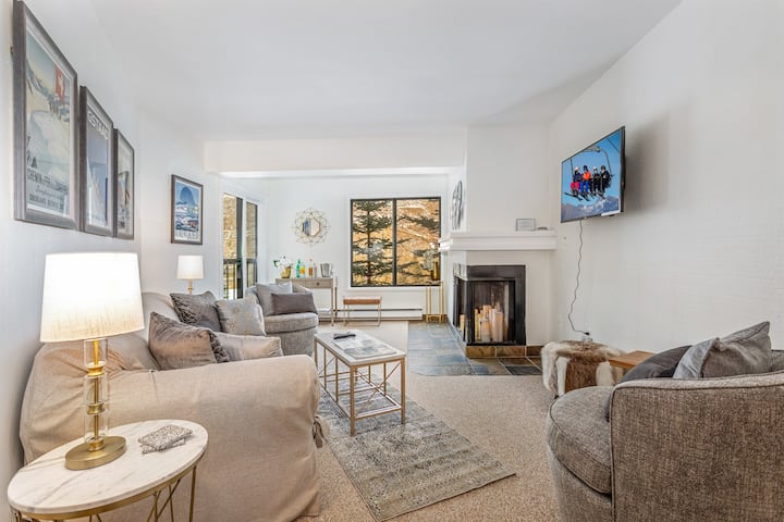 Beautiful Vail Condo- Great Location - Vail, CO