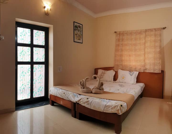Mama Mids Home - Goa