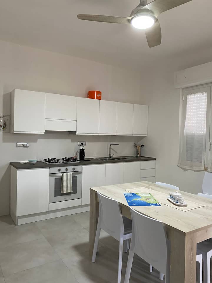 Vacanze A Villasimius. 4 Posti Letto E 2 Bagni - Villasimius