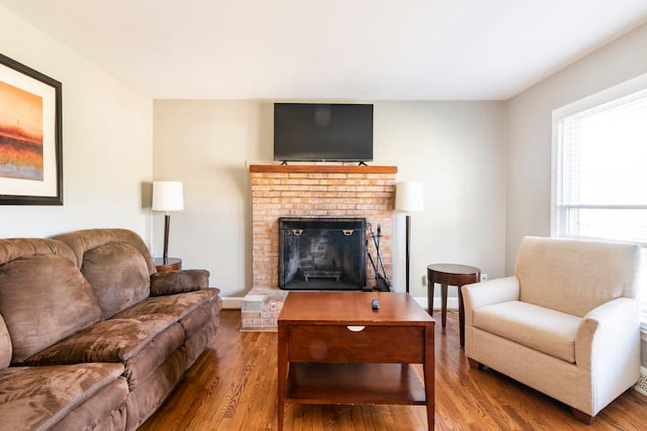 Queen City Starmount - Charlotte Douglas Airport (CLT)