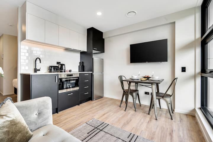 Stylish Cozy Studio Apartment In Cbd Near Skytower - Auckland
