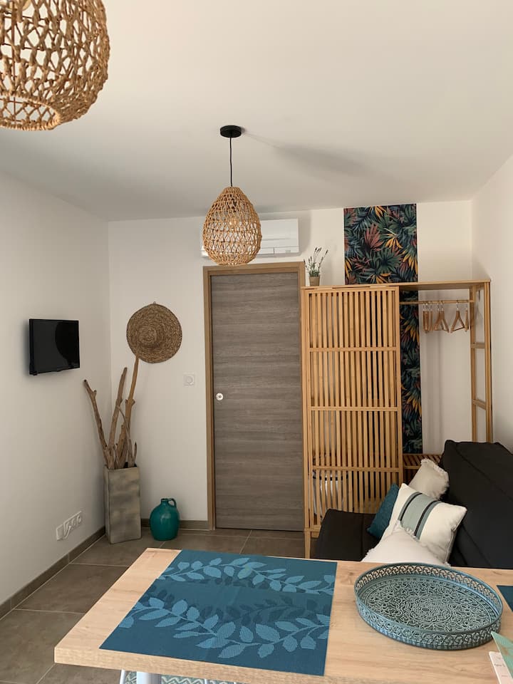 Vacances Idéales! Petit Studio Tout Confort - Le Castellet