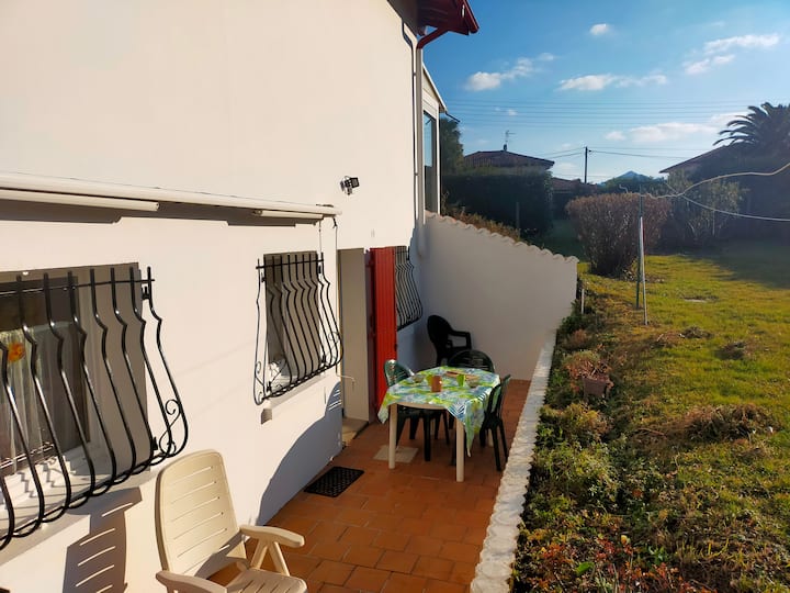 Charmant T3, Jardin-terrasse, Parking, Wifi - Cambo-les-Bains