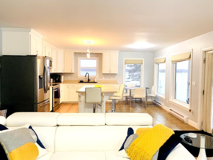 Luxury Oceanfront Cottage Near St. Andrews - St. Andrews