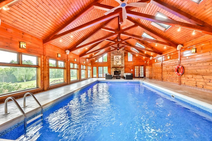 Windham private heated indoor pool up to 12 ppl - Houses for Rent in ...
