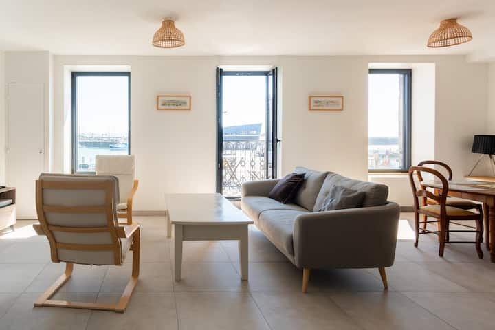Le 54★90m2★2 Chambres★centre Ville★vue Port★balcon - Granville