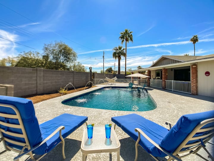 Relaxing Oasis! 5 Bedroom 3 Bath With Pool - Tempe, AZ