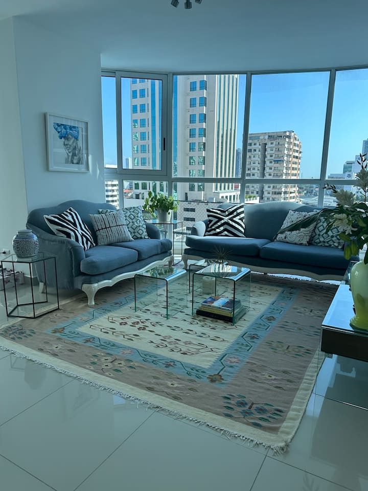 Luminous Apartment With Great Energy And Taste. - Panamá
