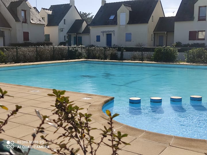 Petite Maison Avec Piscine Proche Plage Et Centre - Batz-sur-Mer