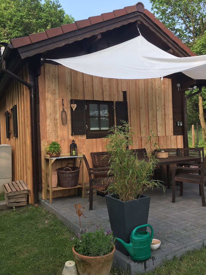 "Herz Im Grünen" - Süsses Tinyhouse In Der Natur - Springe