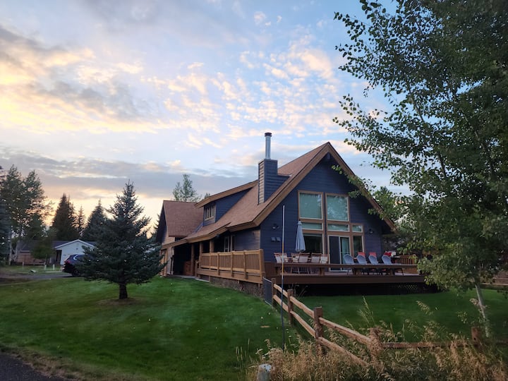 Beautiful Cabin Near Mccall Golf Course - McCall, ID