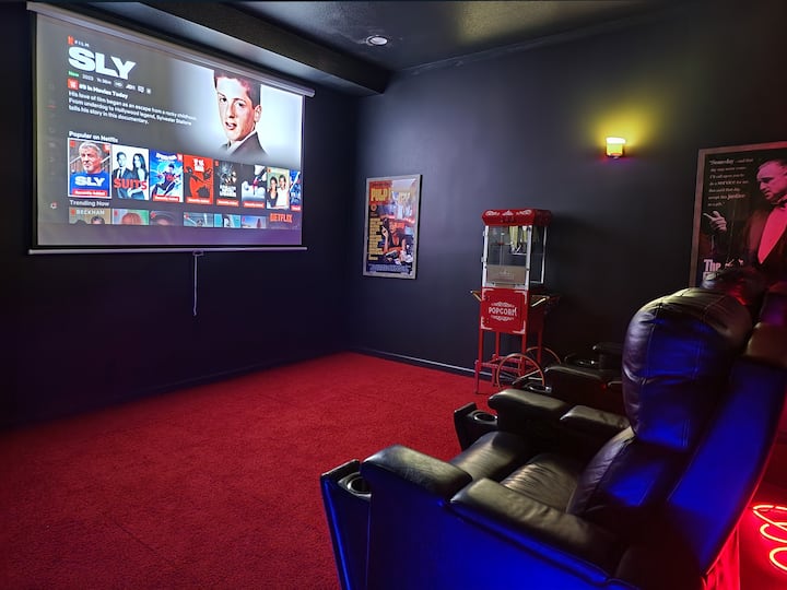 Home Cinema & Pool Table - Calabasas, CA