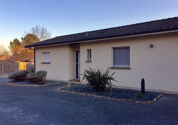 Le "Cottage" De La Villa Manava : Séjour Au Calme! - Salles