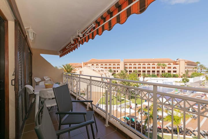 Beachfront Apartment In The Family Garden Complex - Playa de las Américas
