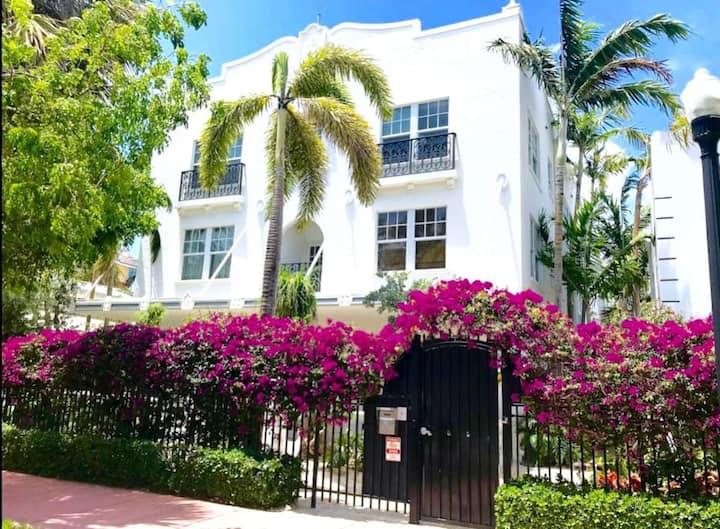 (M212) Sofi 4th St, Beach, Heated Pool, Parking - Miami Beach, FL