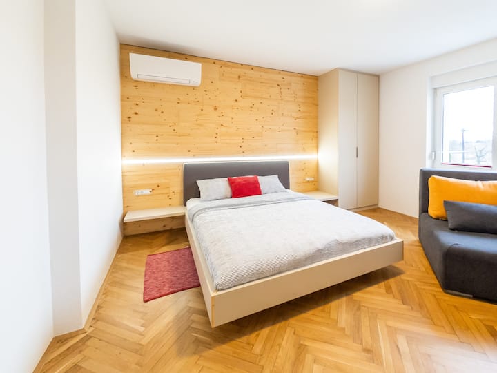 Kamr'ca - Room 6 With Kitchen & Private Bathroom - Lubiana