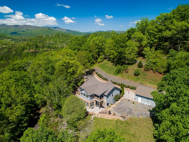 Your Mountain Paradise!. Year Round Open Views. - Moccasin Creek State Park, Clarkesville