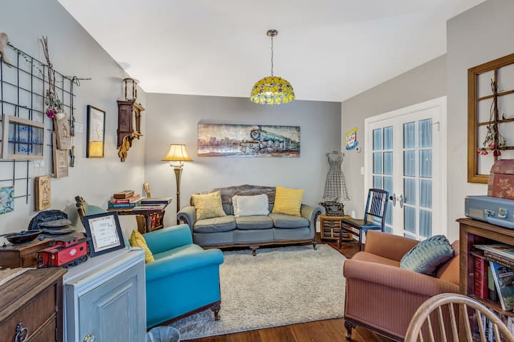 Gorgeous Suite At The Downtown Floradora House - Glenwood Springs, CO