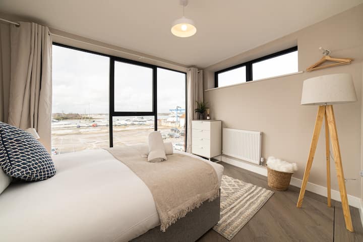 Harbourside Apartment - Poole