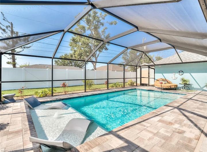 Two Homes In One, Room For Everyone! 6bdrm 2kitch - Florida