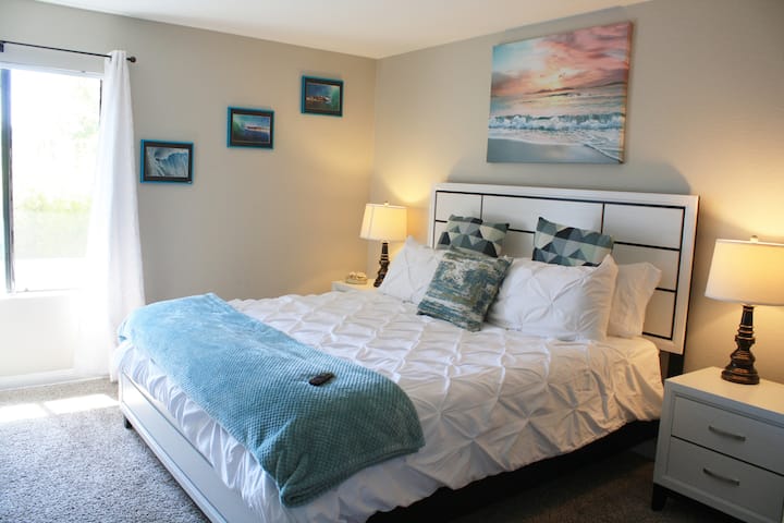 Super Relaxing King Bed | Roku 4ktv+balcon - Santa Ana, CA