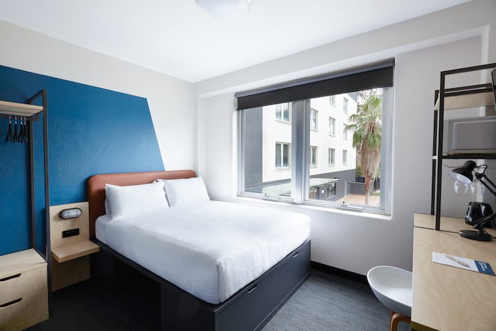 Studio Deluxe - Tcl Melbourne - Northland