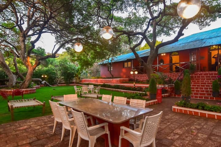 Rare Find - 10 Bhk Farmhouse - Main Mahabaleshwar - Mahabaleshwar