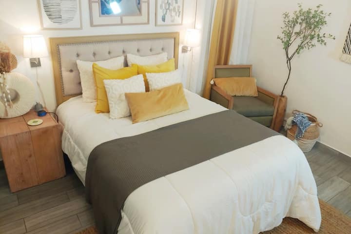 Boho Cozy Studio For Relaxing Getaway Near Beach 2 - 因皮里爾灘