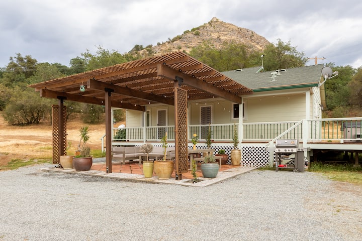 Blossom Peak Farm W/ Spa And Bbq! - 美洲杉國家公園