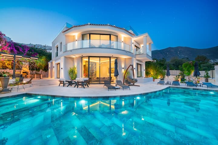 Kalkan Da Deniz Manzaralı ÖZel Havuz Villa - Kalkan
