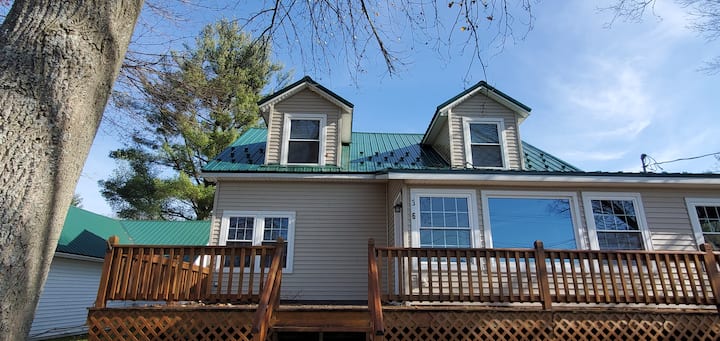 Beautiful Cottage With Views Of Findley Lake - Findley Lake, NY