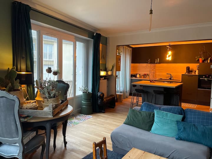 Maison De Ville Dans La Baie Du Mont Saint Michel - Avranches