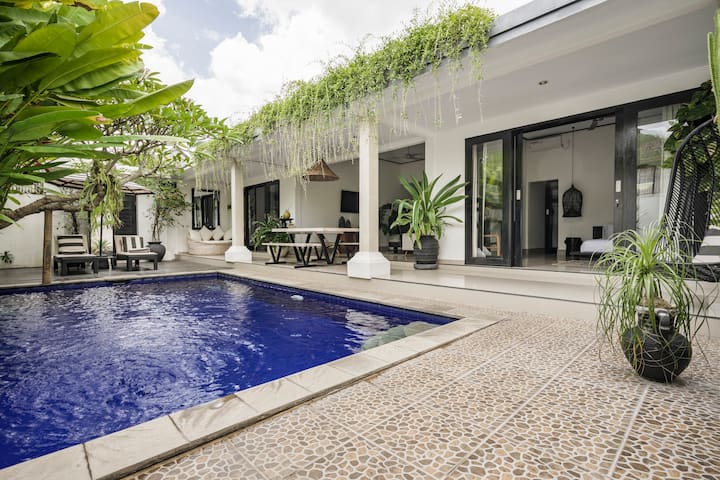 Bali Oasis: 2br Villa Private Pool & Fast Wi-fi - Australia