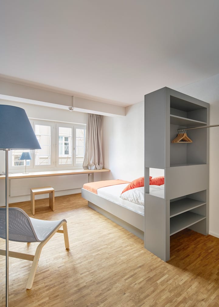 Monatszimmer - Josephine's Guesthouse (Women Only) - Zurich, Switzerland