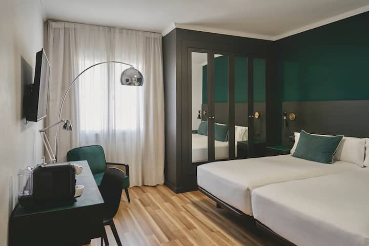 Twin Room Hotel Arenas Atiram - Viladecans